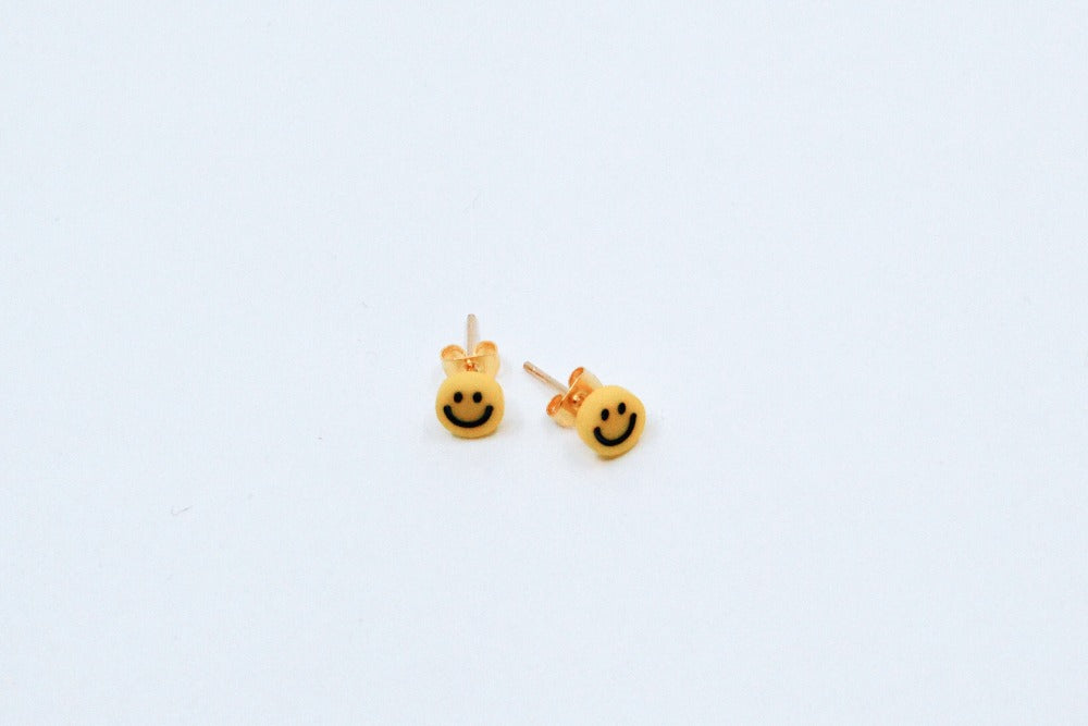PEPPER smiley stud earrings – imruby